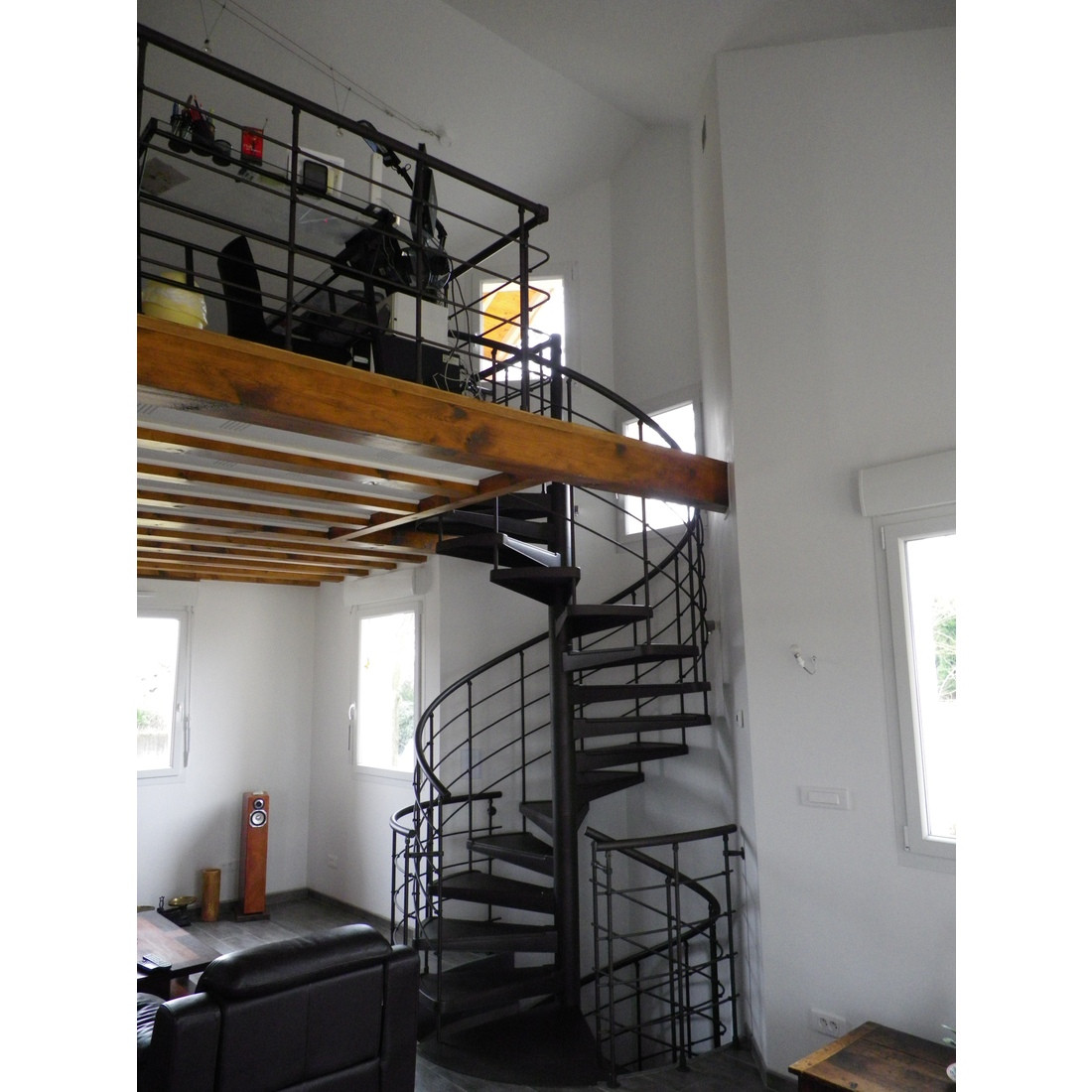 Staircase CASTING - Metal stairs : Echelle Canada