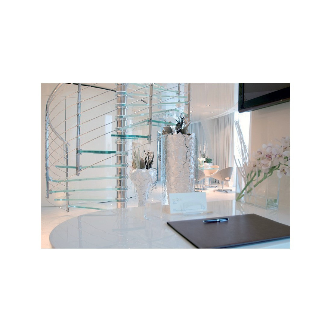 ICE BLUE design - Spiral stairs : Echelle Canada