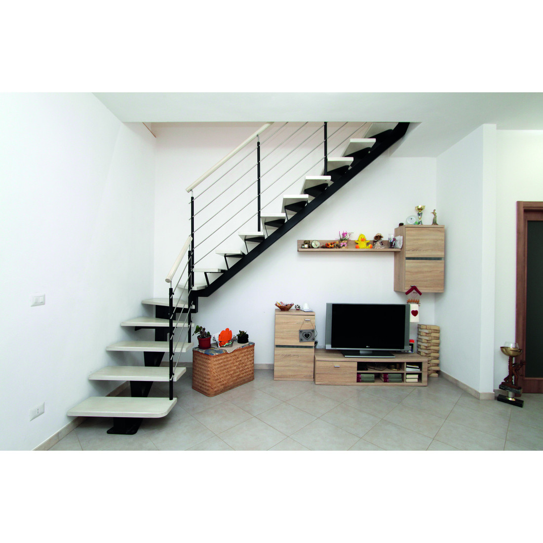 GERANIO staircase under a central girder - Straight and ¼ turn stairs ...