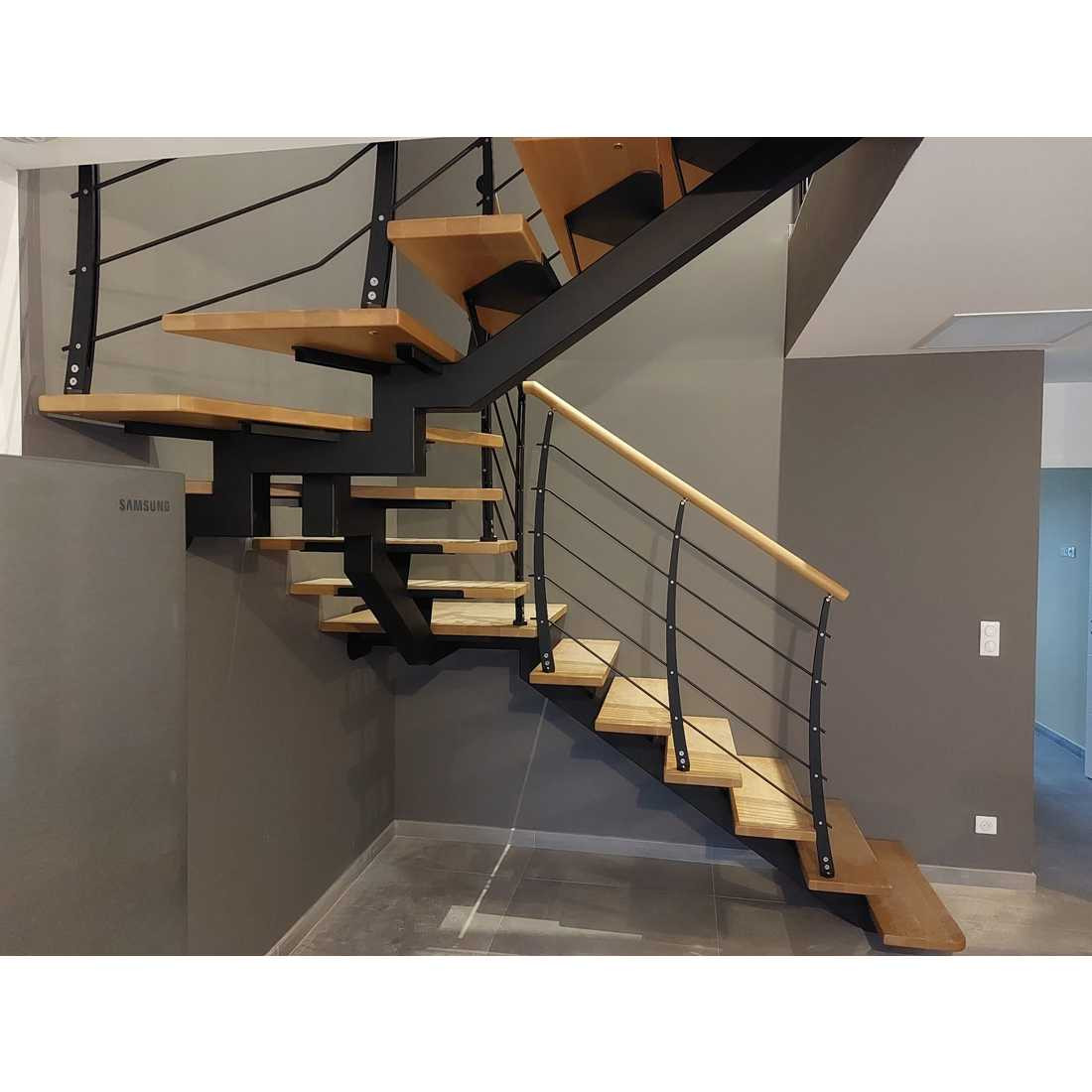 GERANIO staircase under a central girder - Straight and ¼ turn stairs ...